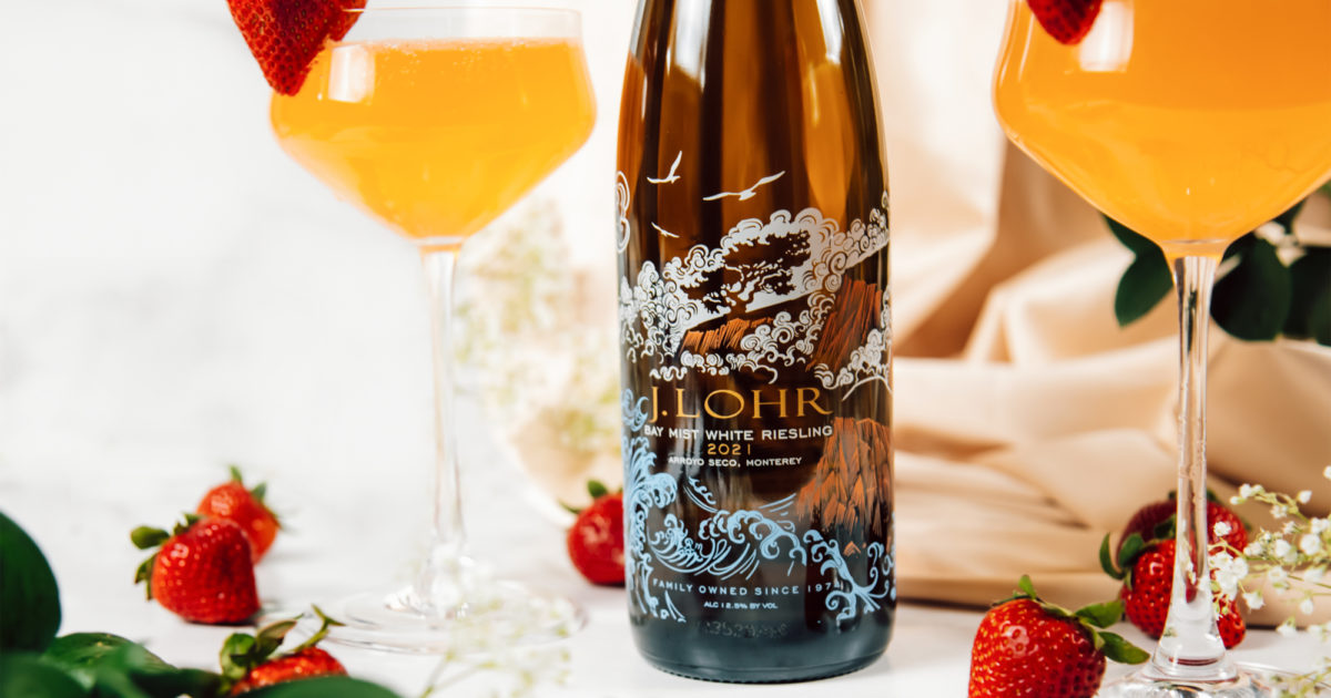 J. Lohr Bay Mist Strawberry White Wine Spritzer | J. Lohr