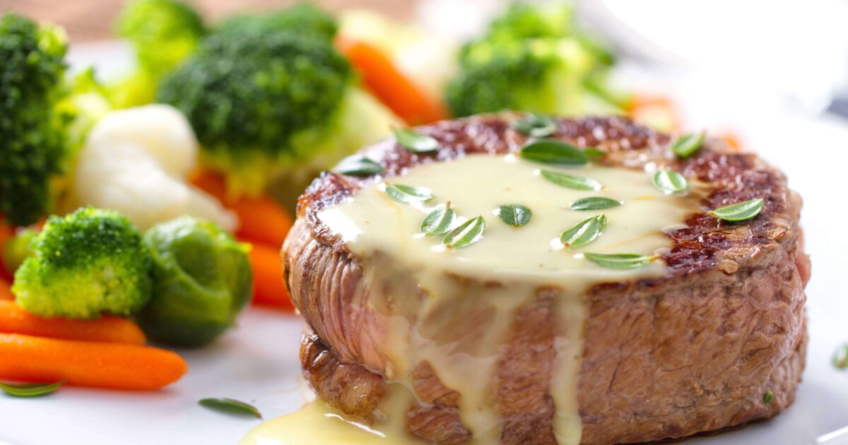 J. Lohr | Grilled Filet Mignon with J. Lohr Signature Cabernet Goat…